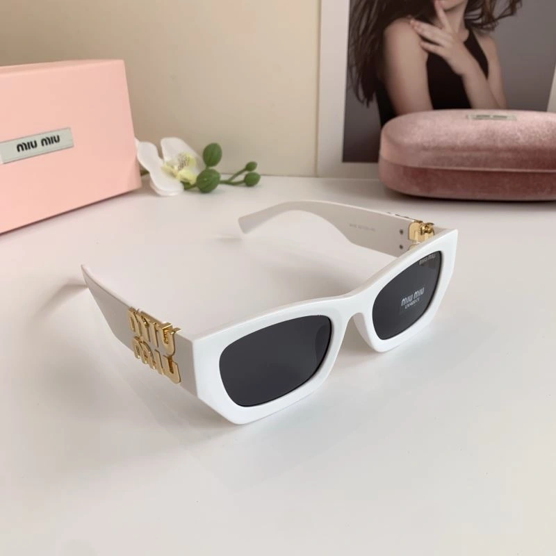 Top match Miu Miu Sunglasses