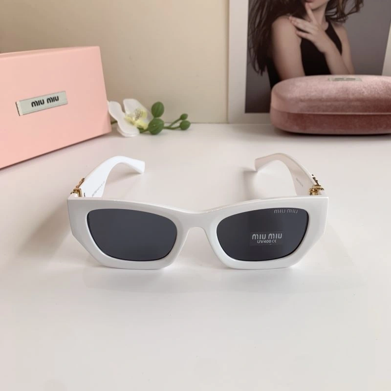 Top match Miu Miu Sunglasses