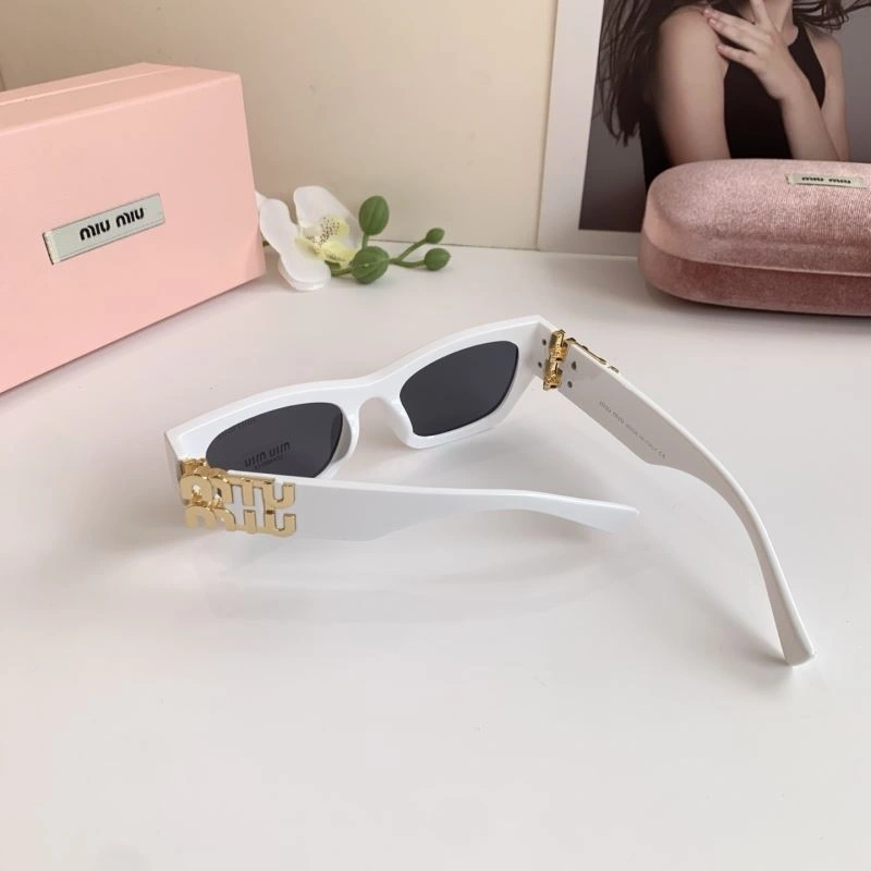 Top match Miu Miu Sunglasses