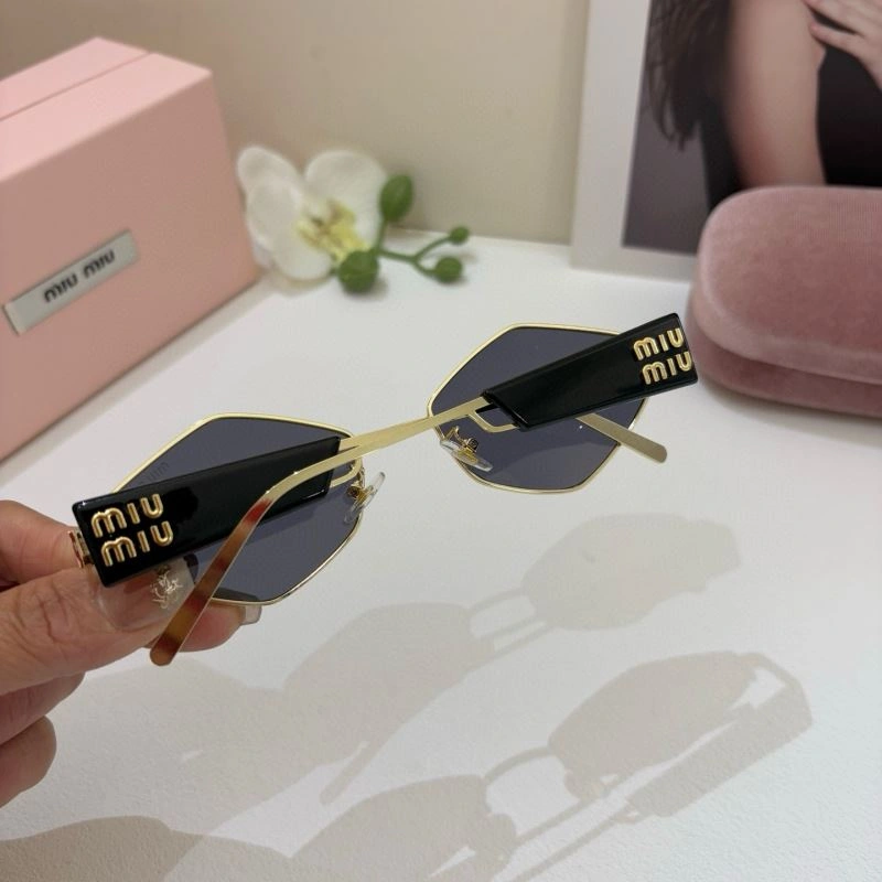 Top match Miu Miu Sunglasses