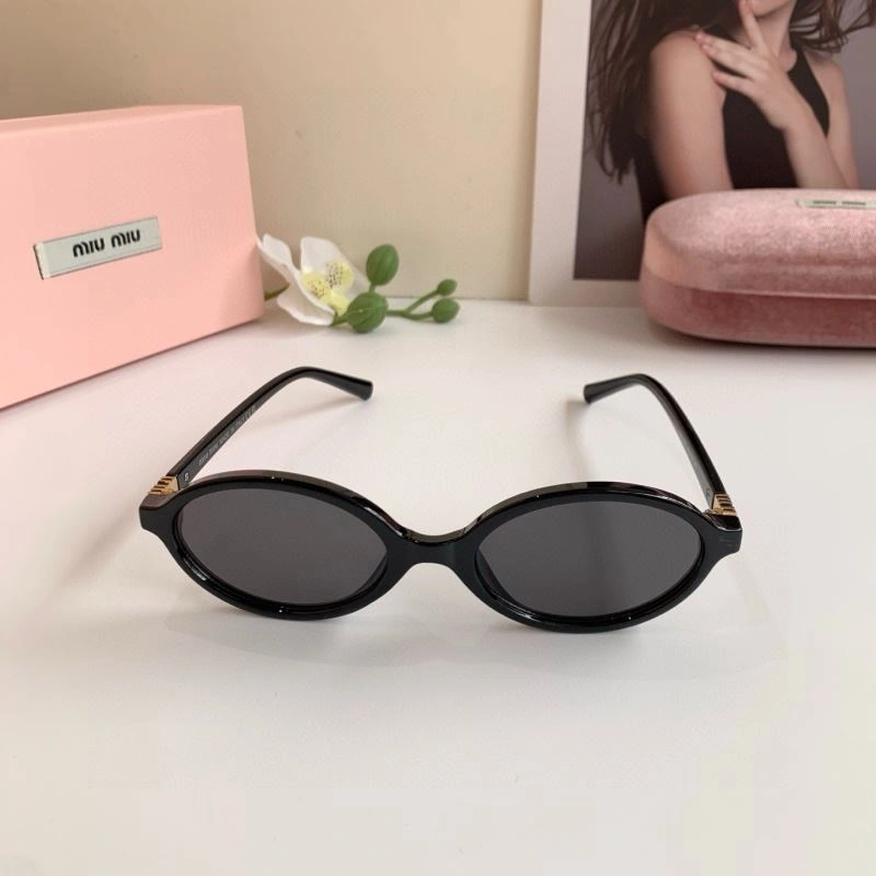 Bargain Miu Miu Sunglasses