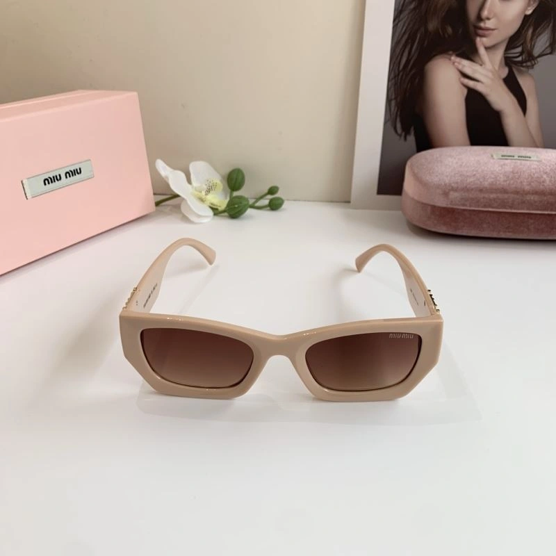 Exact replica Miu Miu Sunglasses