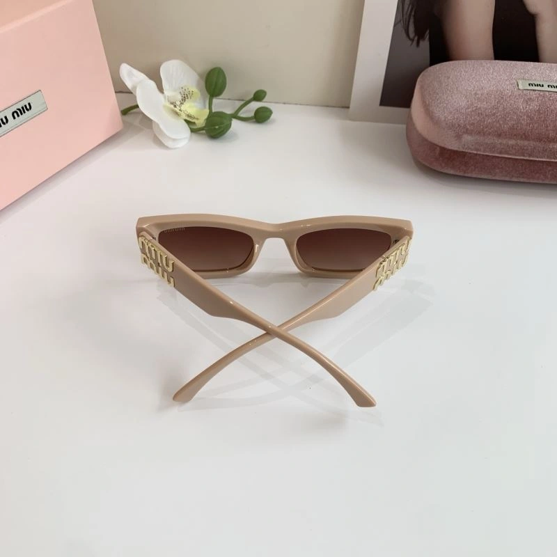 Exact replica Miu Miu Sunglasses