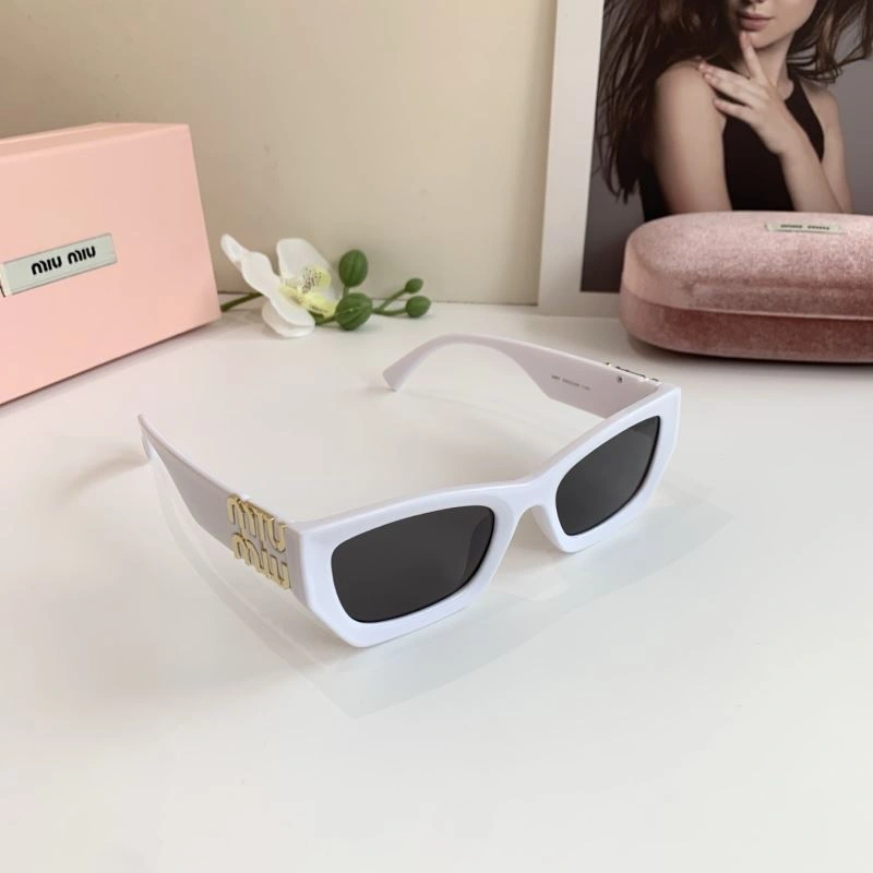 Cut-rate Miu Miu Sunglasses