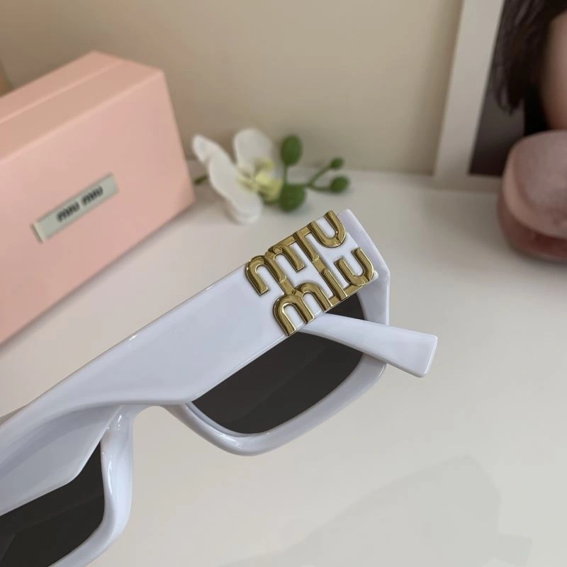 Cut-rate Miu Miu Sunglasses