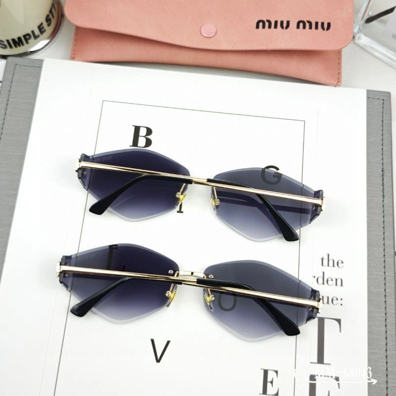 Exact replica Miu Miu Sunglasses