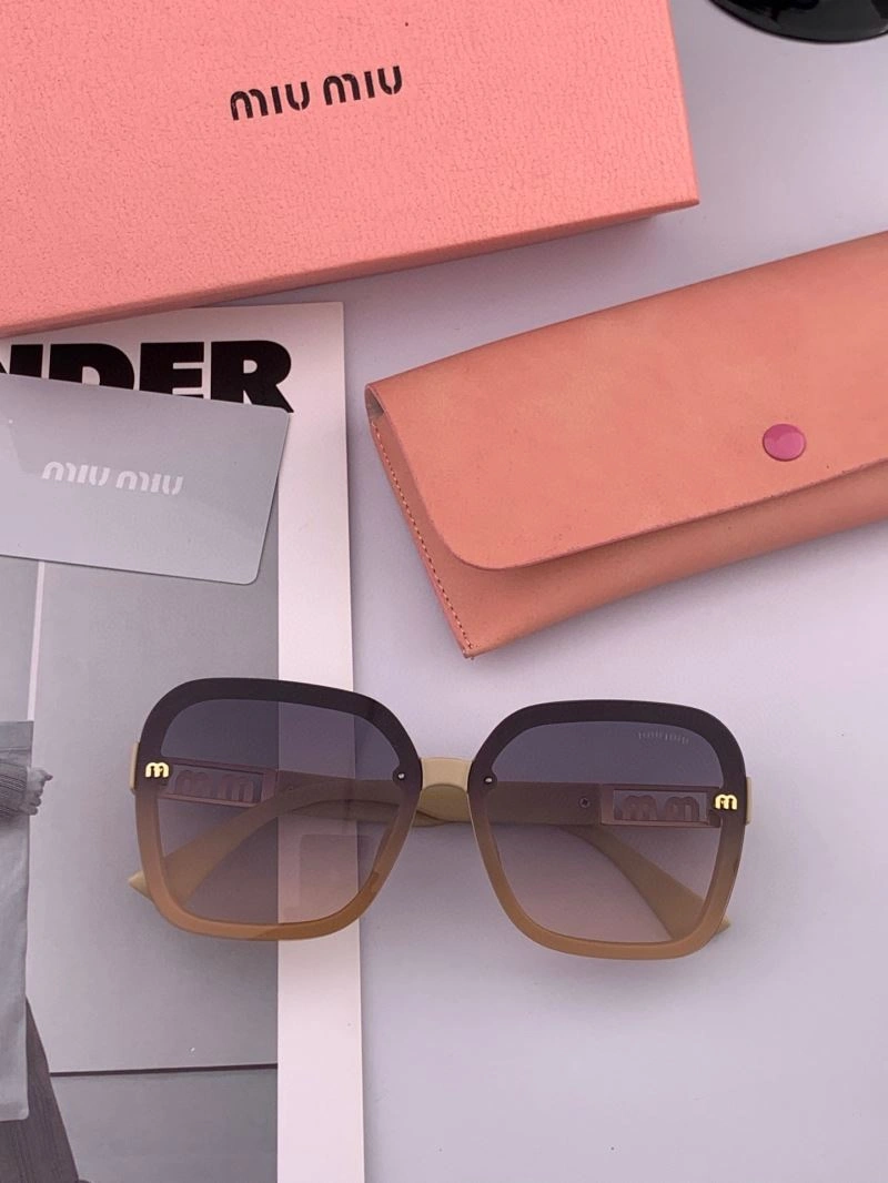 Top mirror Miu Miu Sunglasses