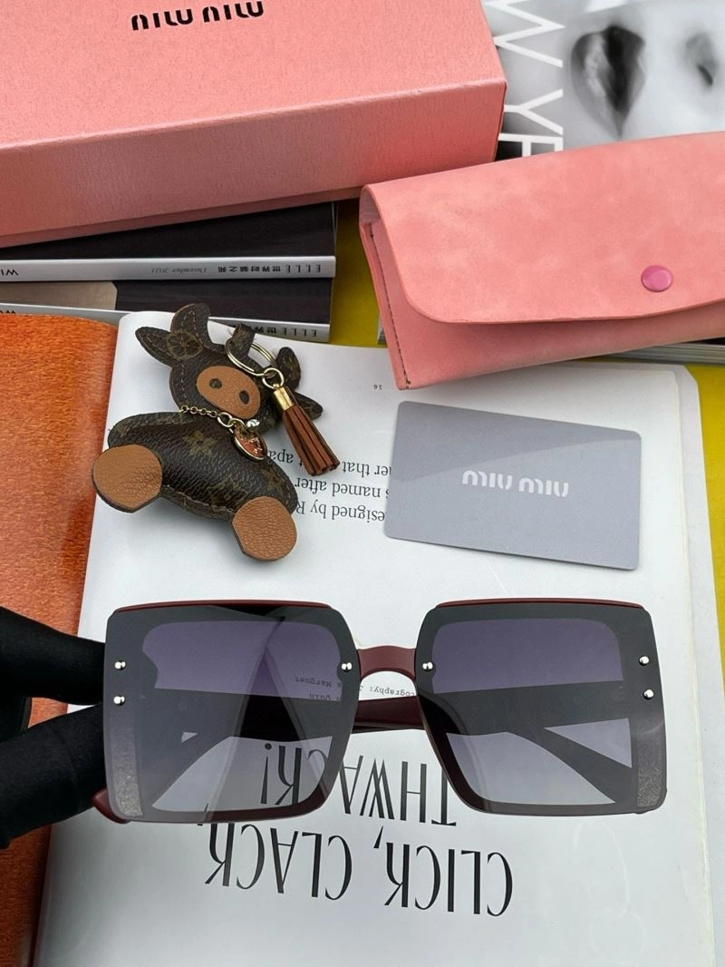 Bargain Miu Miu Sunglasses