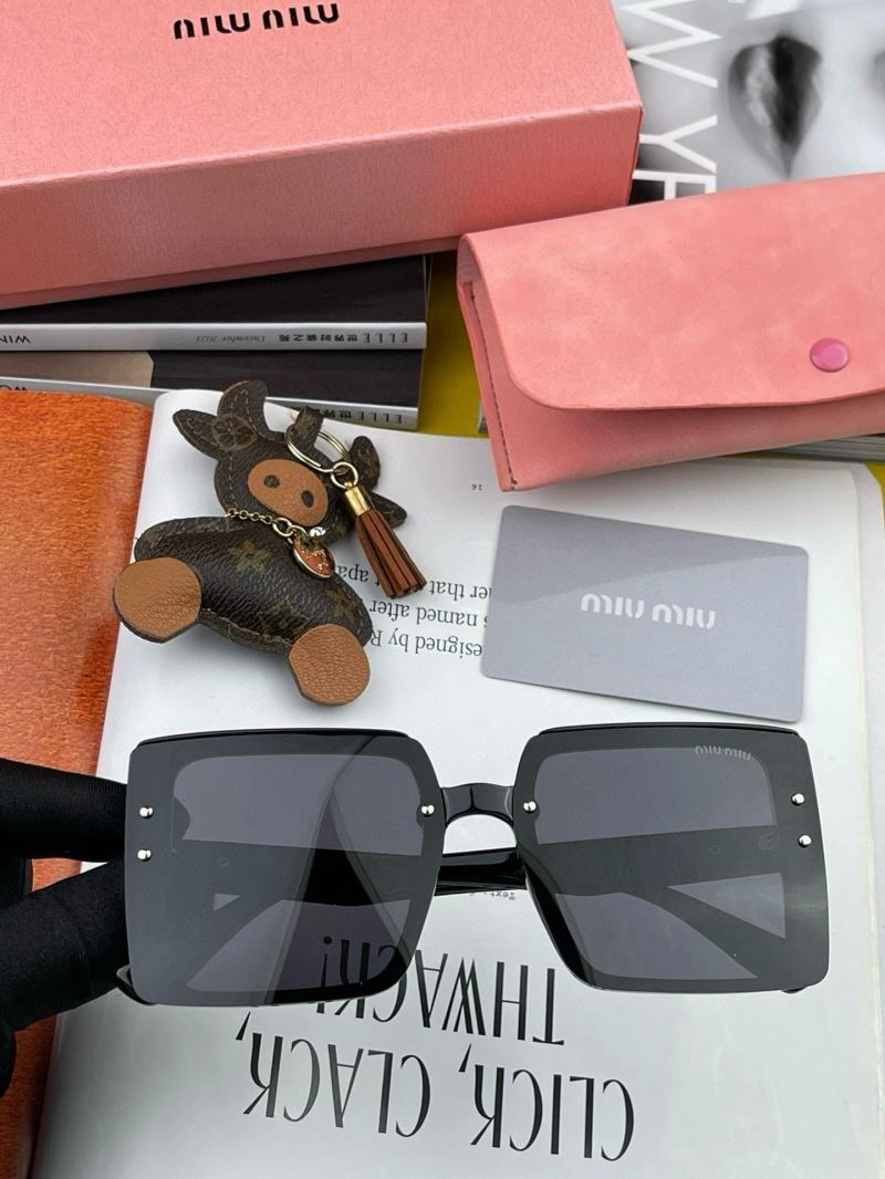 Bargain Miu Miu Sunglasses