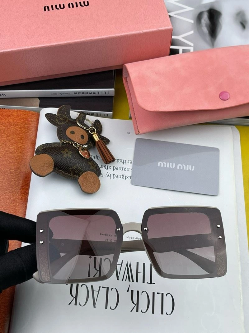 Bargain Miu Miu Sunglasses