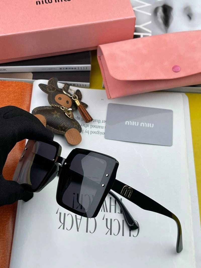 Bargain Miu Miu Sunglasses