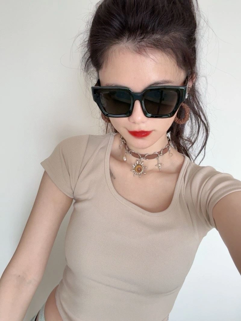 High fidelity Miu Miu Sunglasses