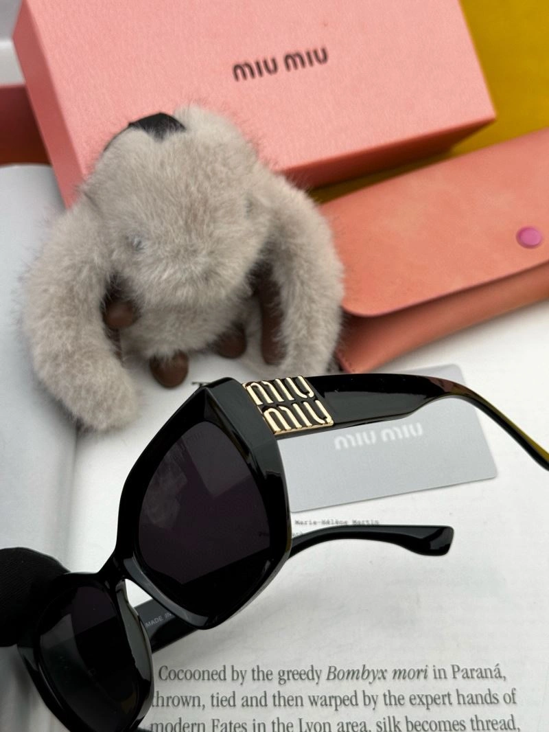 High fidelity Miu Miu Sunglasses