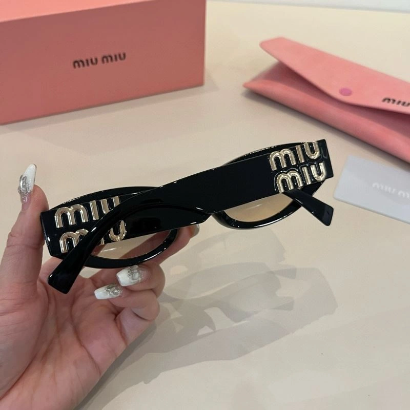High fidelity Miu Miu Sunglasses