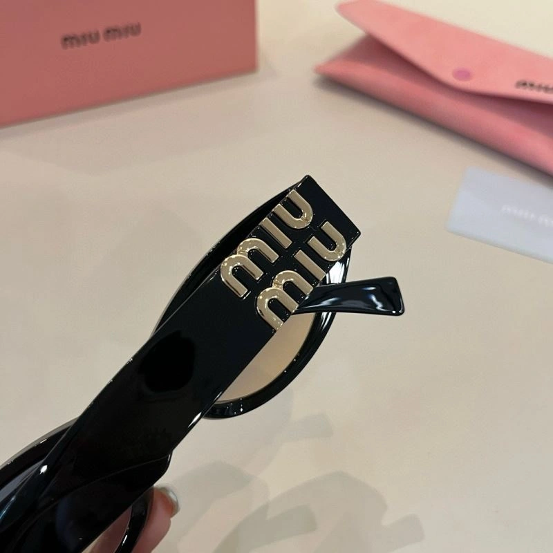 High fidelity Miu Miu Sunglasses
