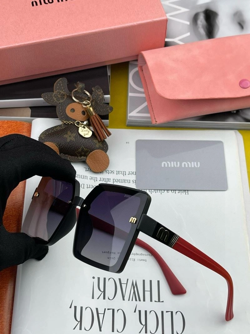Low-cost Miu Miu Sunglasses
