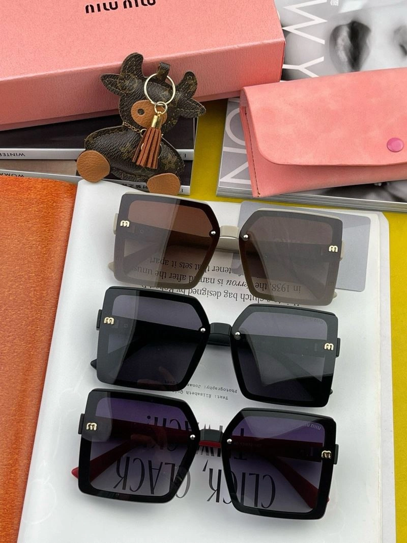 Low-cost Miu Miu Sunglasses