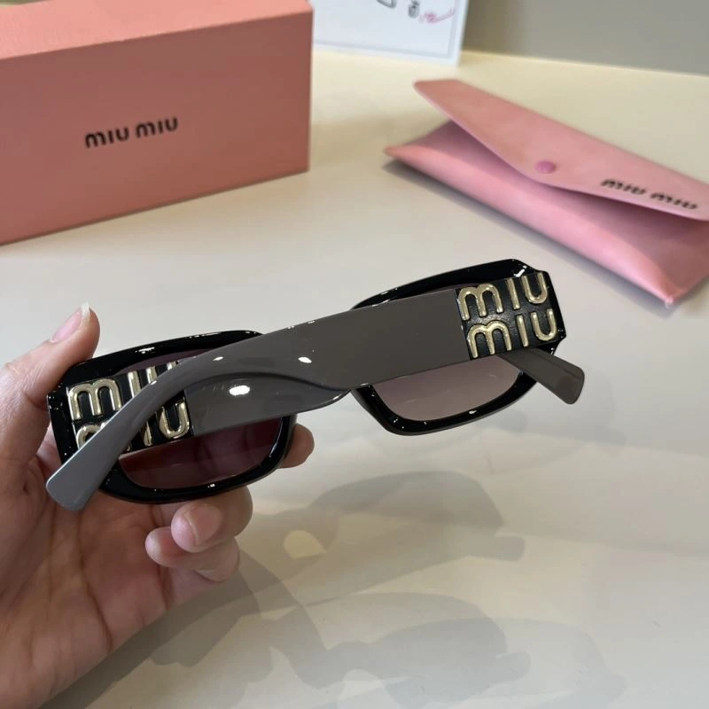 High fidelity Miu Miu Sunglasses