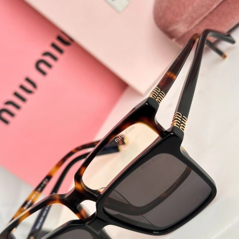 Bargain Miu Miu Sunglasses