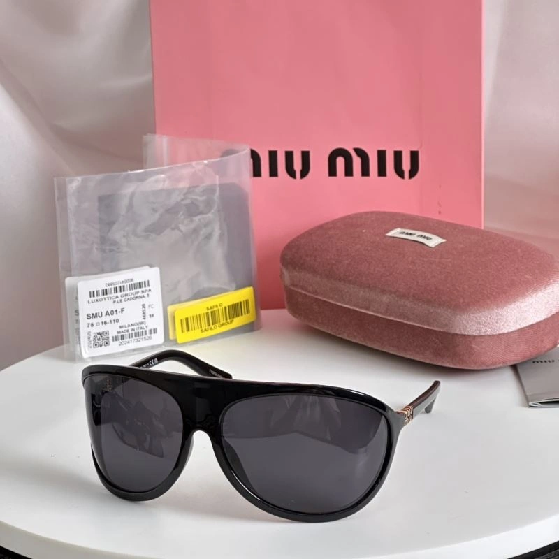 Exact replica Miu Miu Sunglasses