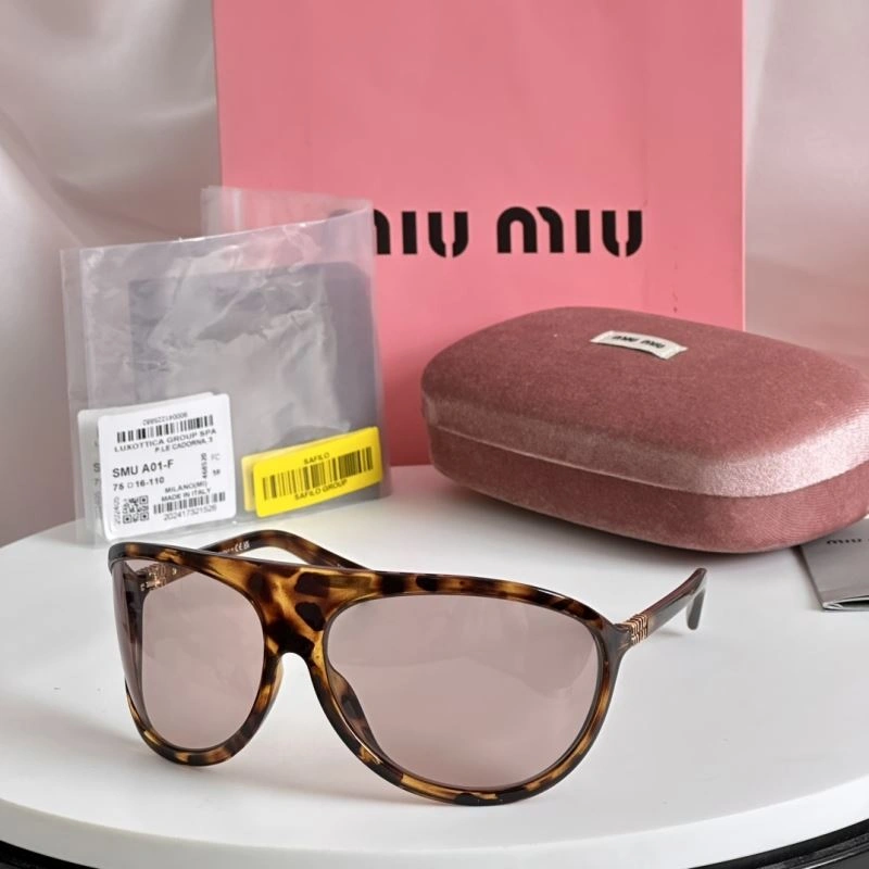 Exact replica Miu Miu Sunglasses