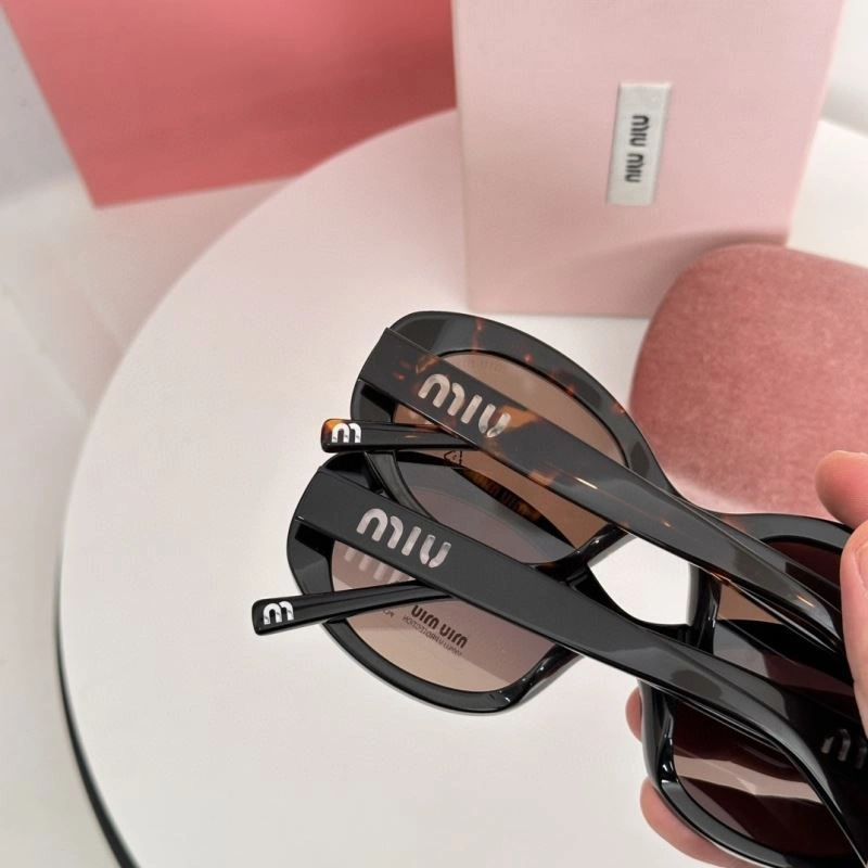Factory-made Miu Miu Sunglasses