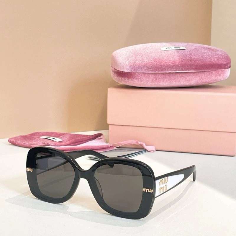 Top match Miu Miu Sunglasses