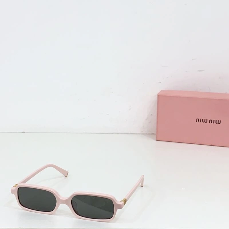 Top mirror Miu Miu Sunglasses