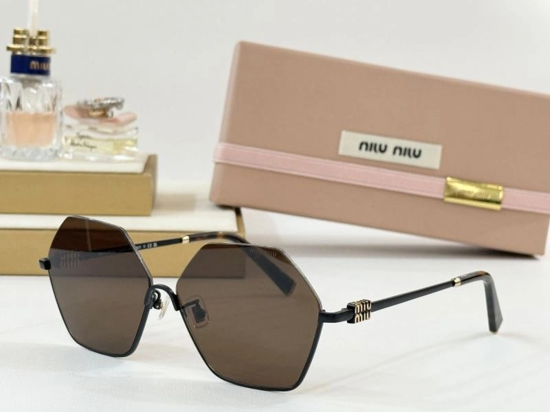 Cut-rate Miu Miu Sunglasses