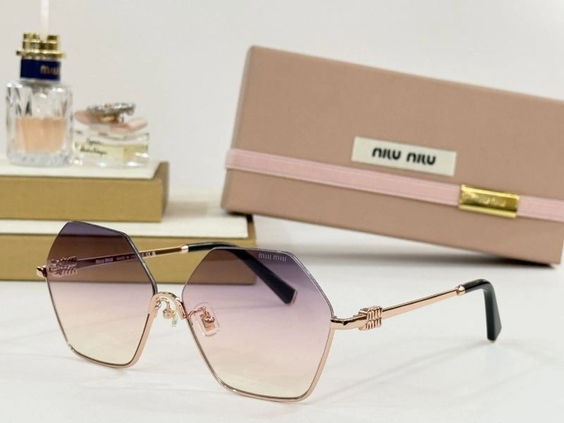 Cut-rate Miu Miu Sunglasses