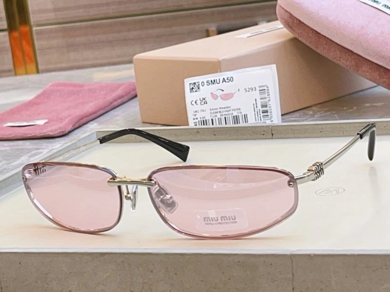 Top mirror Miu Miu Sunglasses