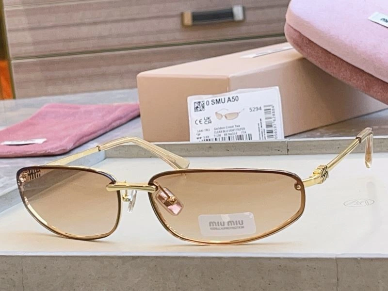 Top mirror Miu Miu Sunglasses