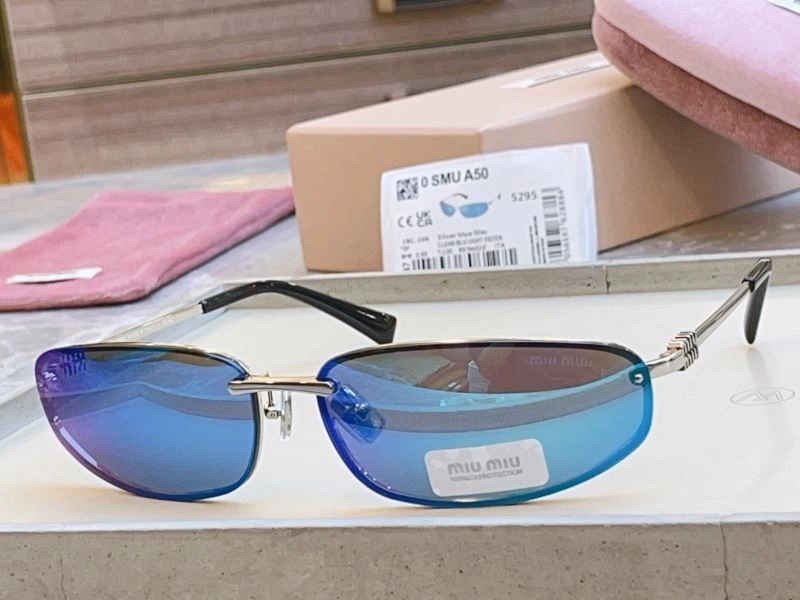Top mirror Miu Miu Sunglasses