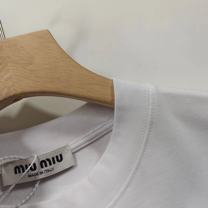 Bargain Miu Miu T-Shirts