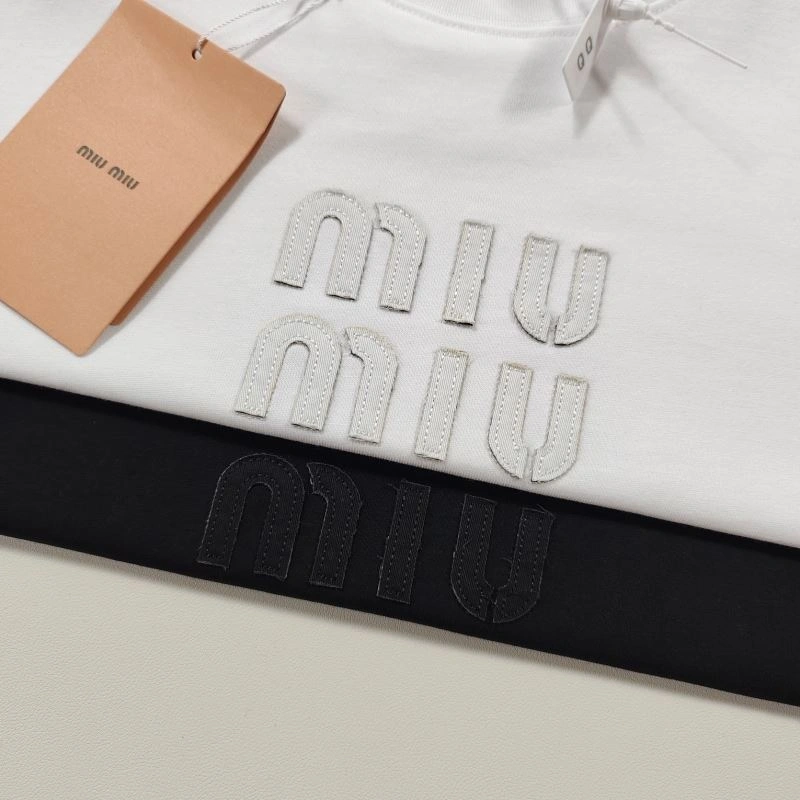 Bargain Miu Miu T-Shirts