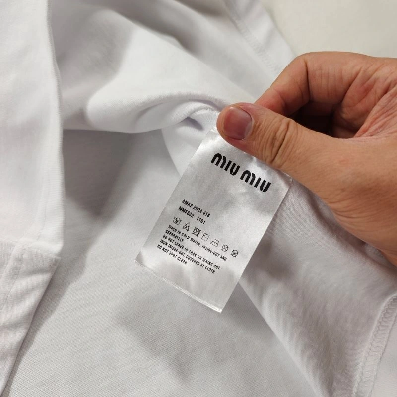 Bargain Miu Miu T-Shirts
