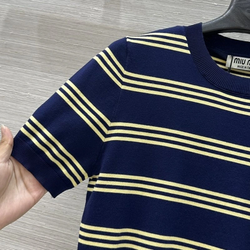 Bargain Miu Miu T-Shirts