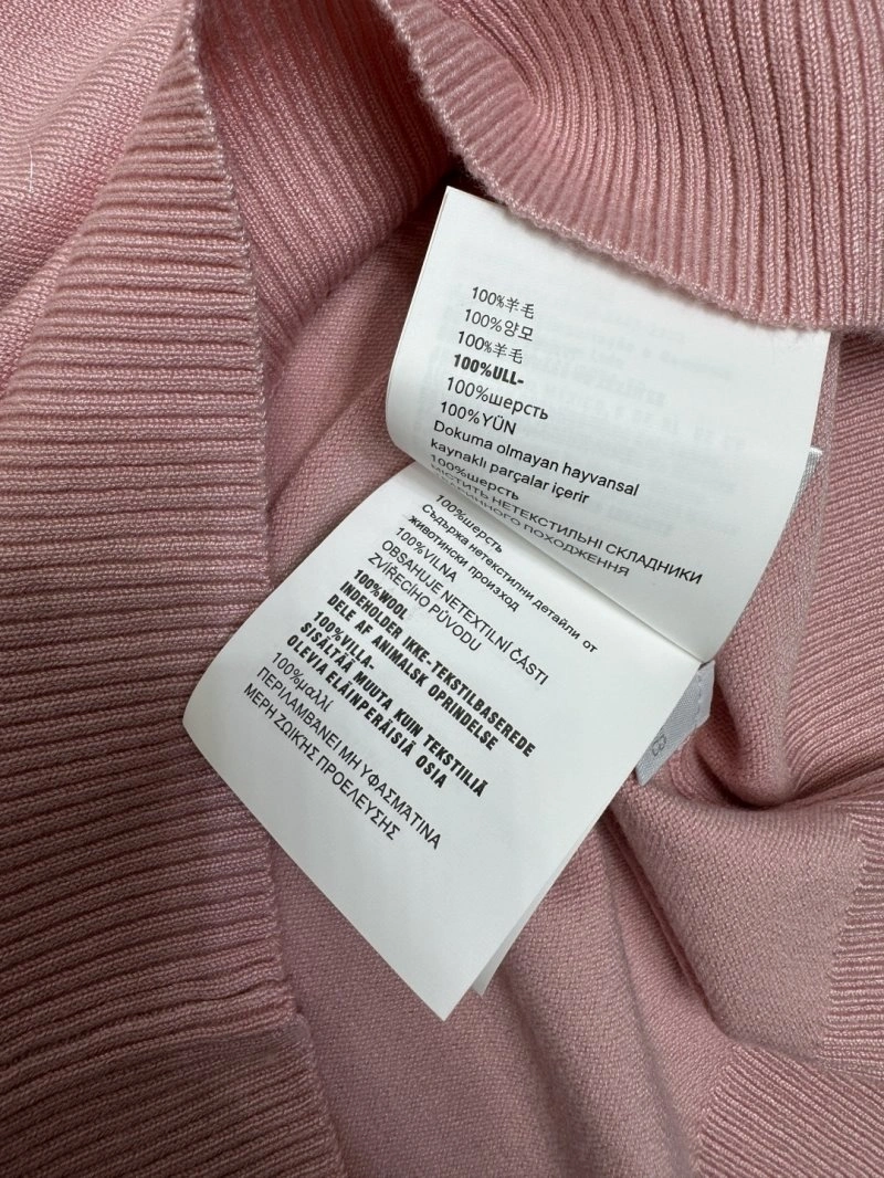 Bargain Miu Miu T-Shirts