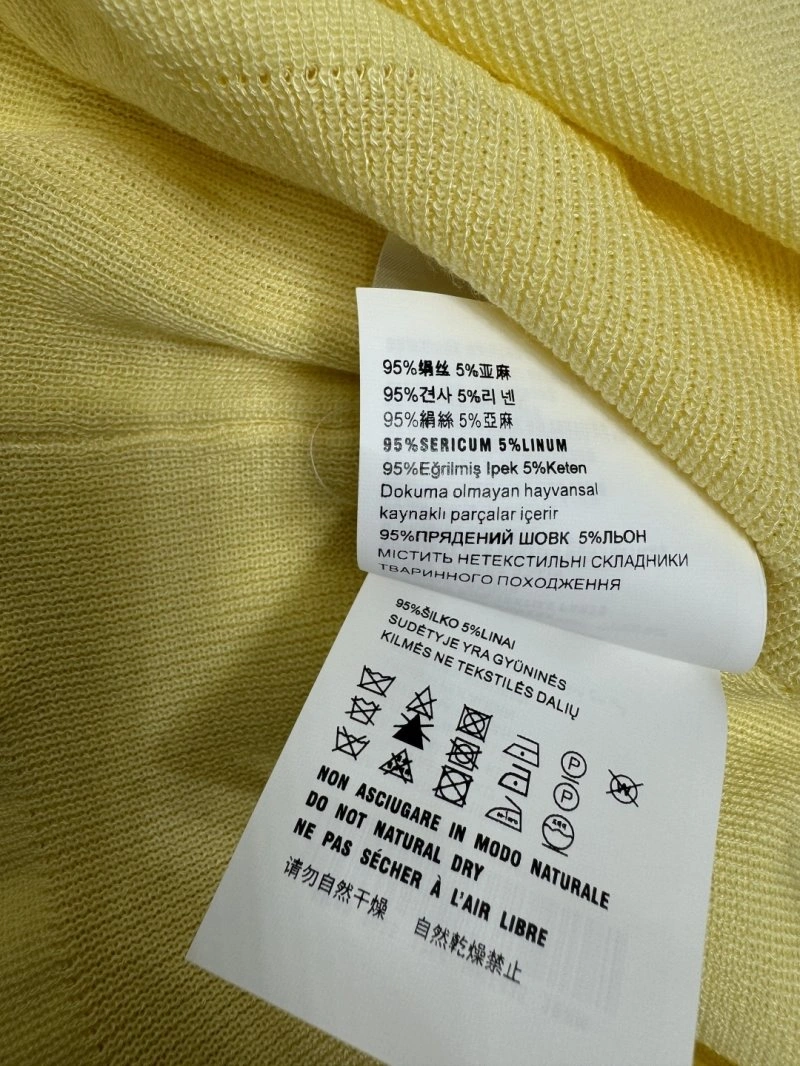 Bargain Miu Miu T-Shirts