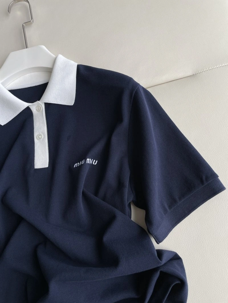Bargain Miu Miu T-Shirts