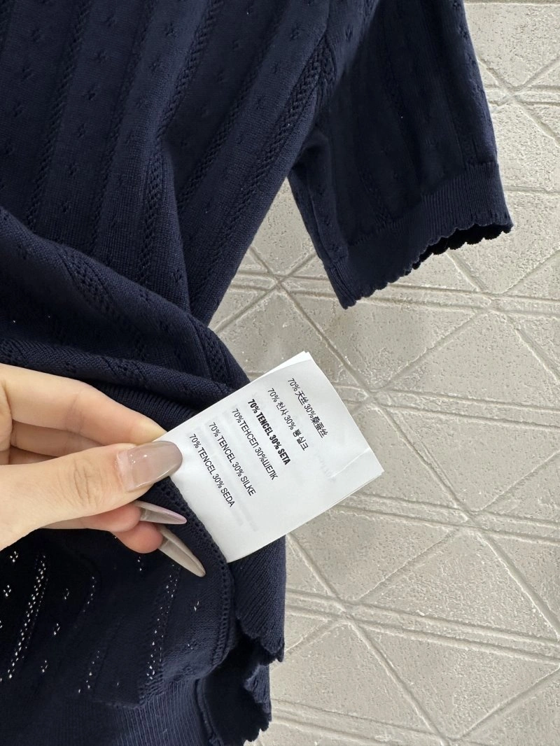 Bargain Miu Miu T-Shirts