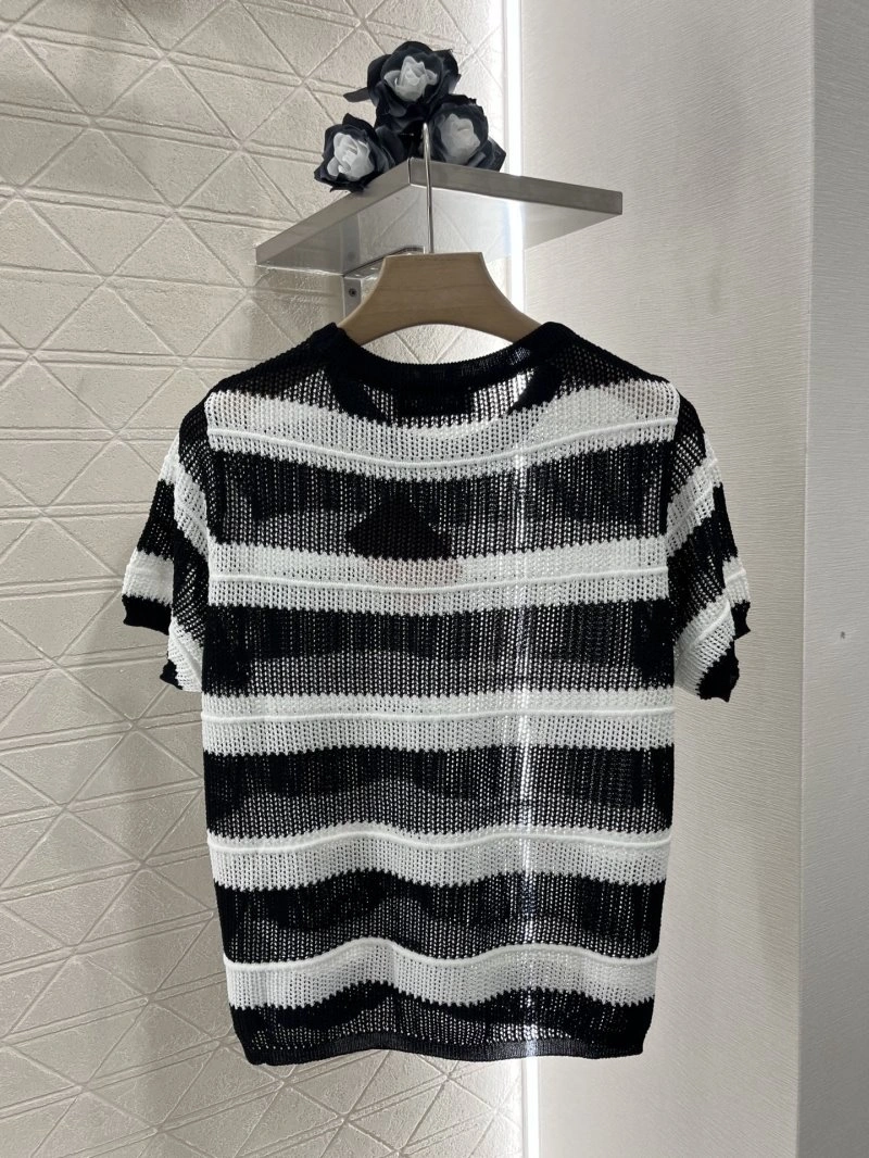 Bargain Miu Miu T-Shirts