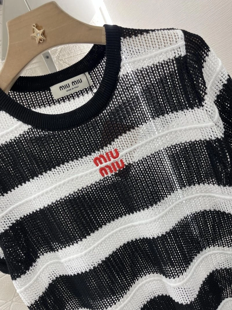 Bargain Miu Miu T-Shirts
