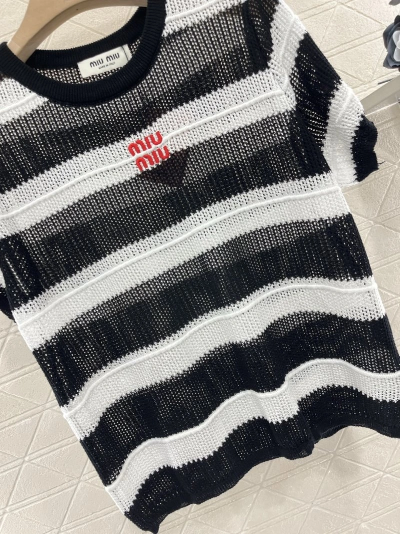 Bargain Miu Miu T-Shirts