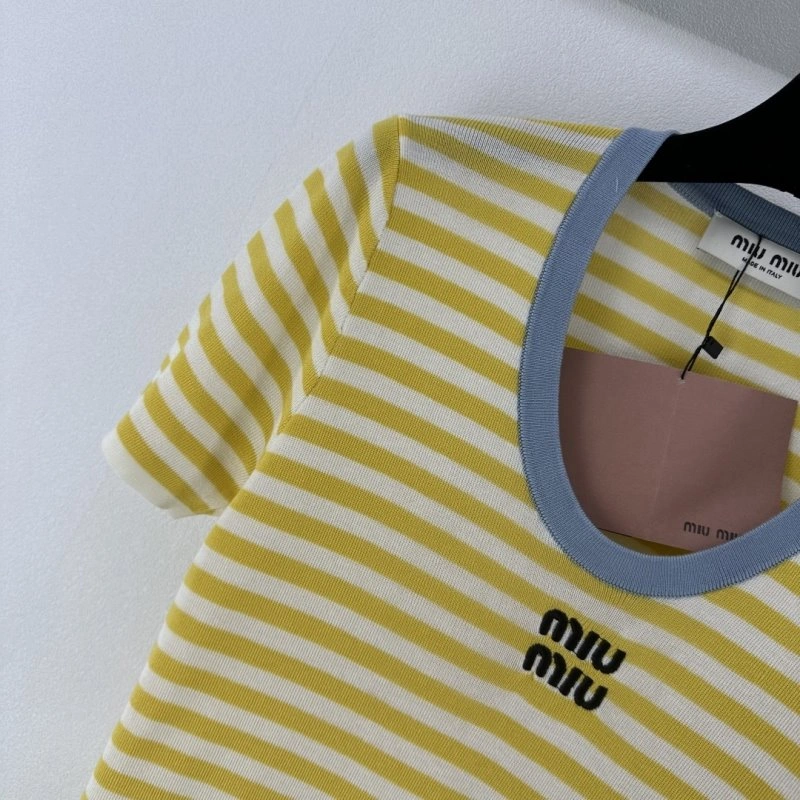 Bargain Miu Miu T-Shirts