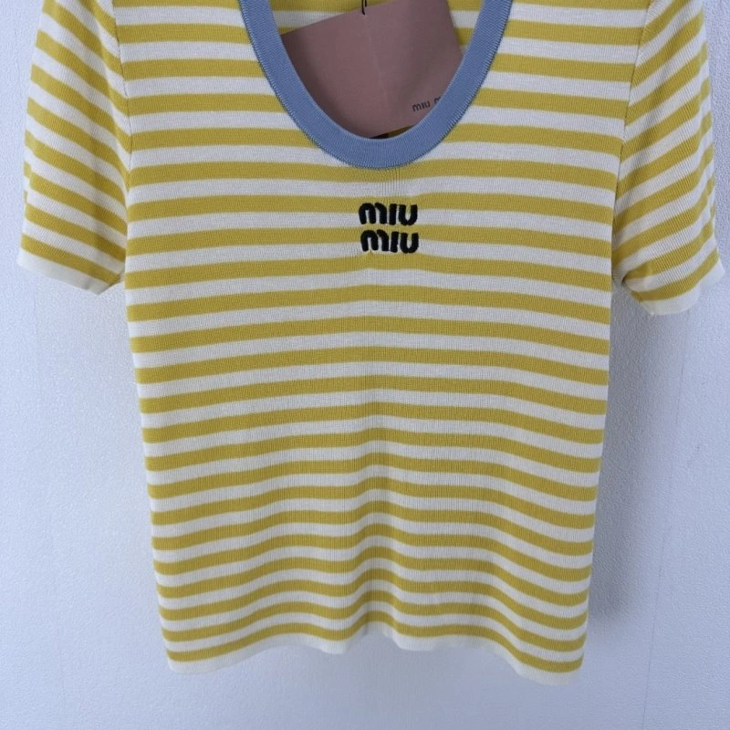 Bargain Miu Miu T-Shirts