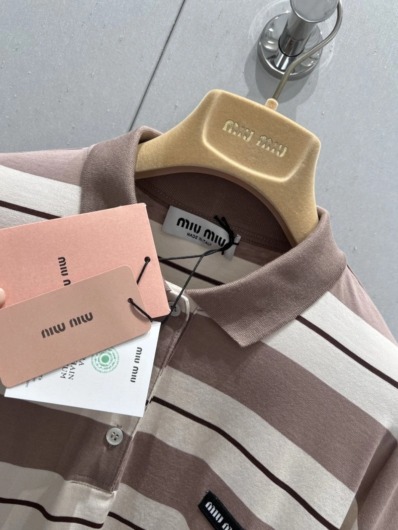 Bargain Miu Miu T-Shirts