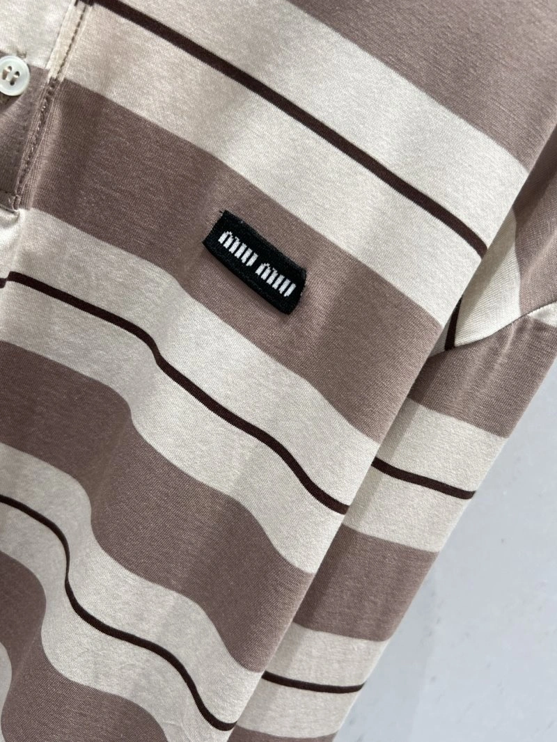 Bargain Miu Miu T-Shirts
