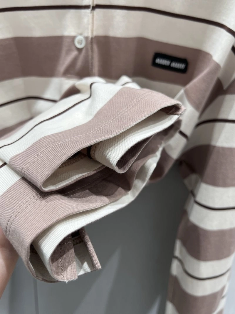 Bargain Miu Miu T-Shirts