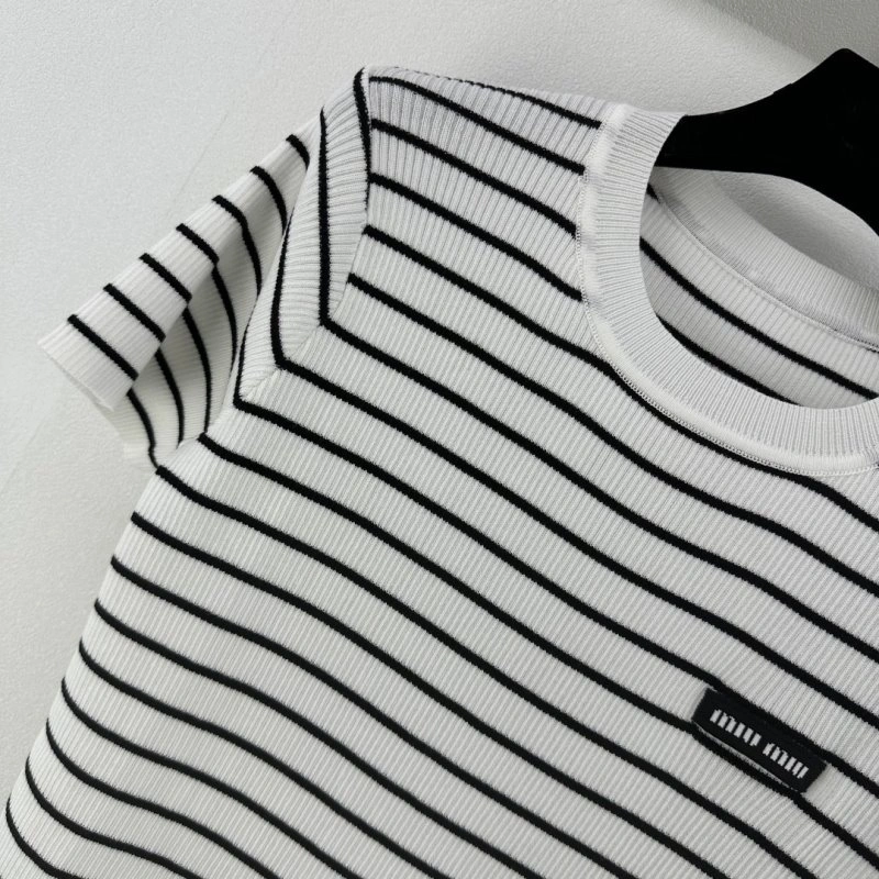 Bargain Miu Miu T-Shirts